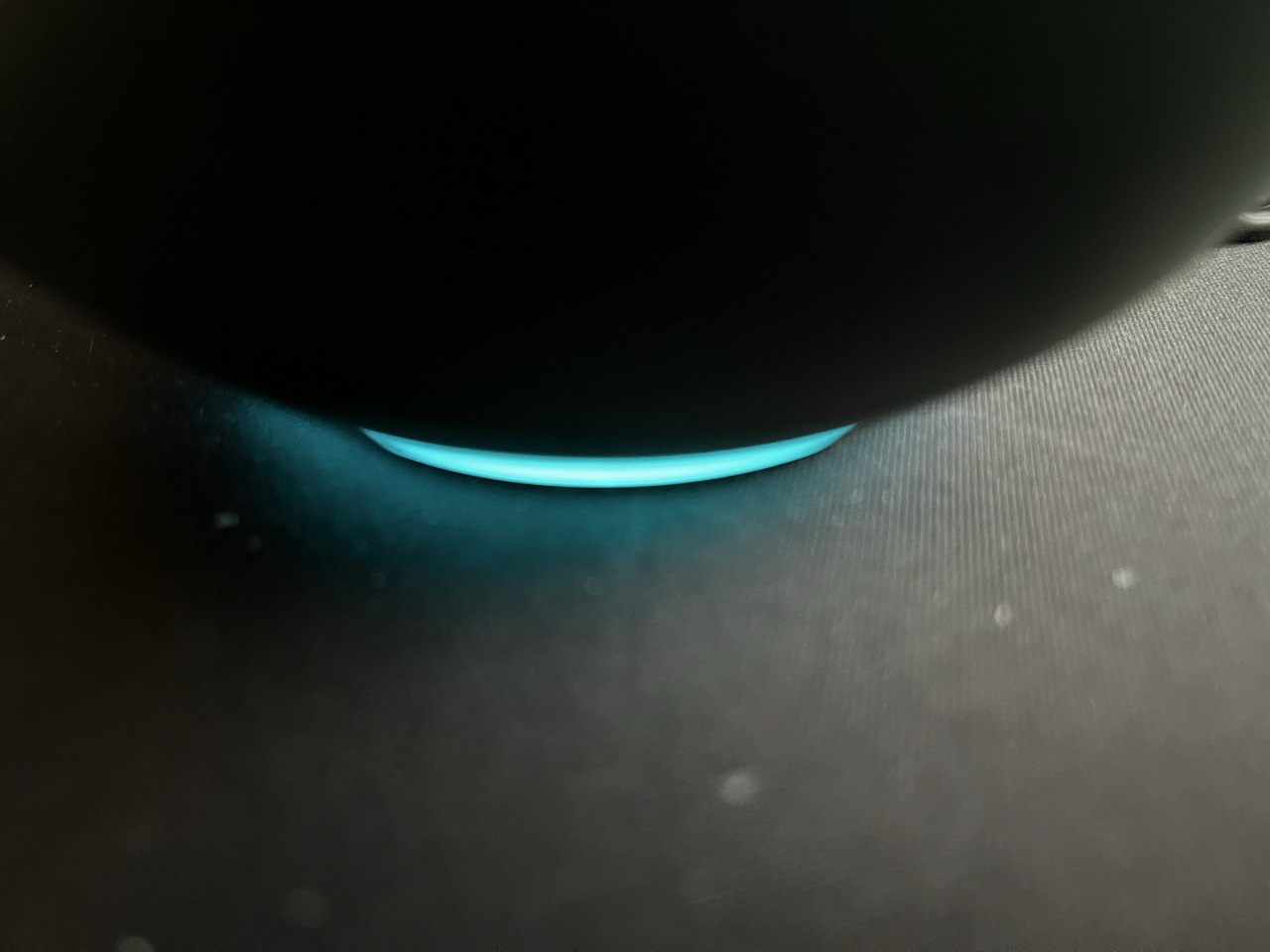 Test Creative Pebble Pro - muzyka i gra z oświetleniem RGB - TECHNOSenior