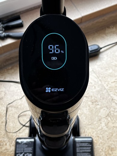 Recenzja EZVIZ RH1 - polubiłam sprzątanie podłóg - TECHNOSenior