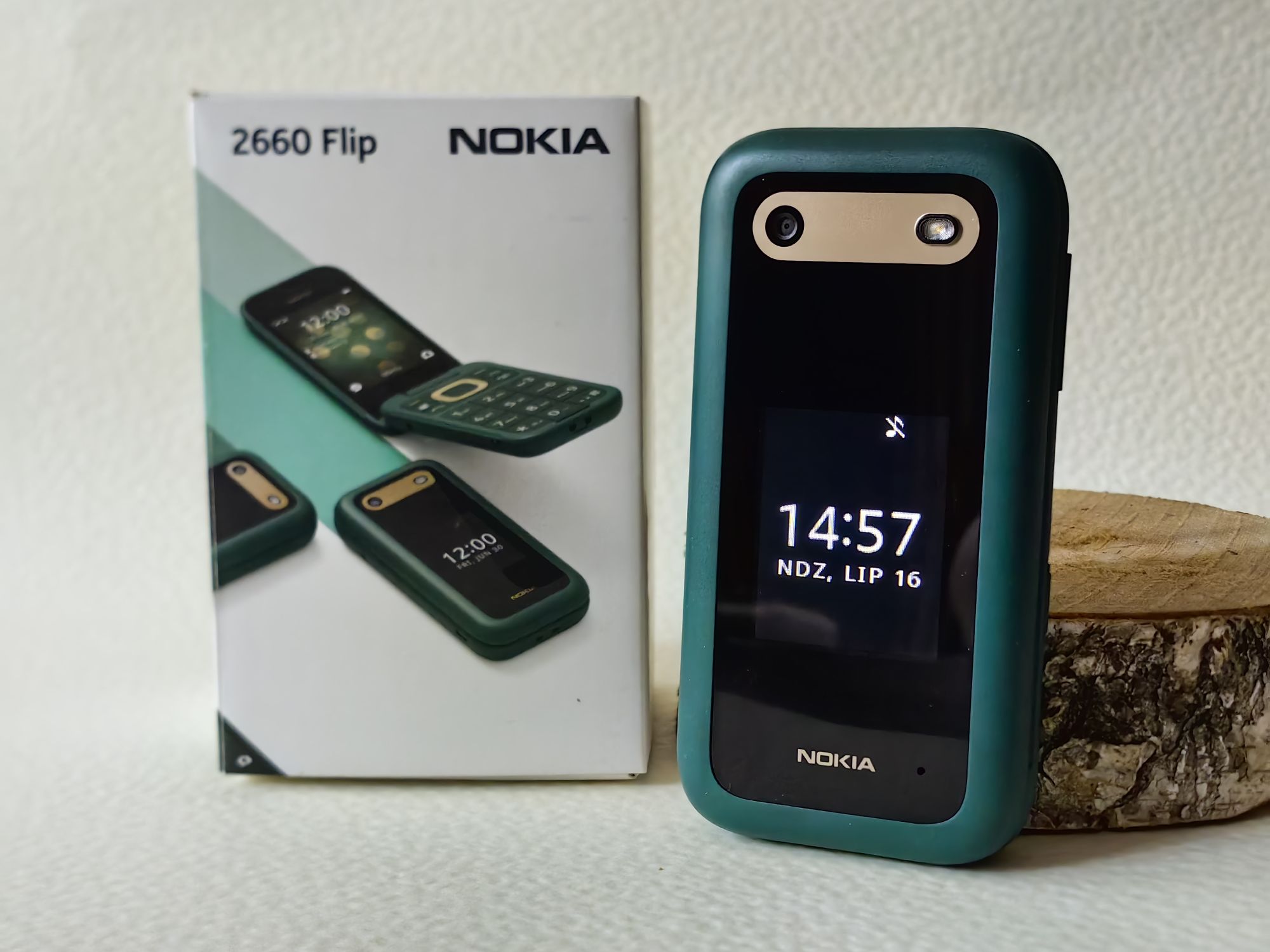 Test Nokia 2660 Flip - klapka powraca po 16 lat, nie tracąc stylu i ...