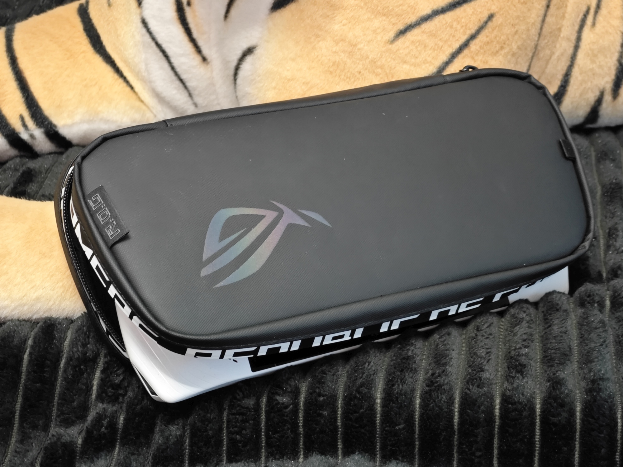 Test Asus ROG Ally - przenośna konsola, z którą bardzo ciężko się ...