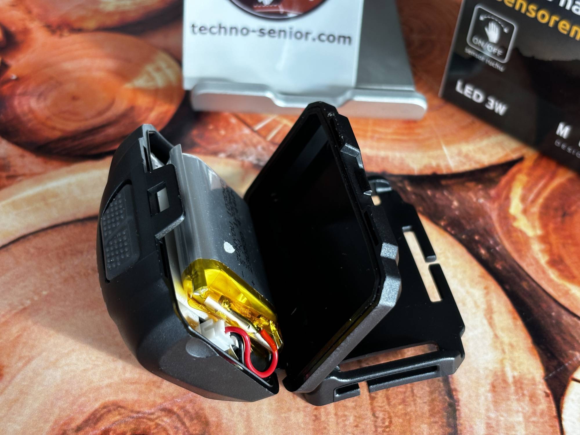 Oto Montis MT001 - latarka czołowa - TECHNOSenior