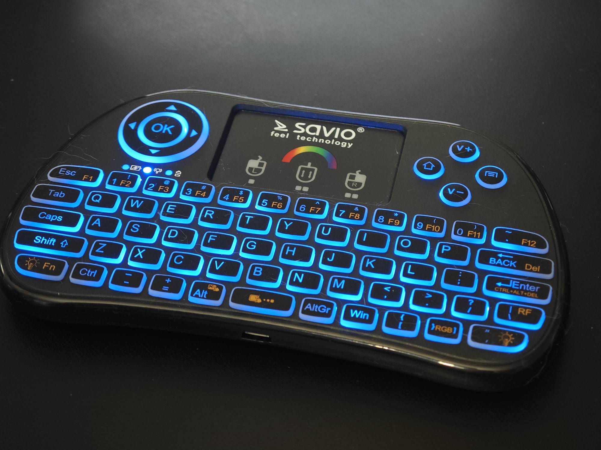 Recenzja Savio RGB - KW-03: Podświetlana Mini Klawiatura Bezprzewodowa ...